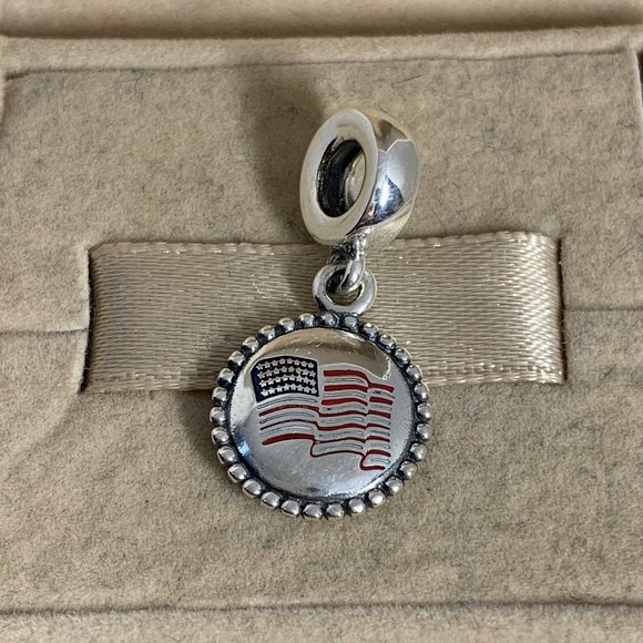 Pandora | Jewelry | Pandora The Stars And The Stripes The American Flag ...